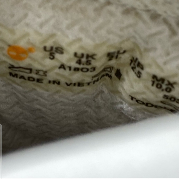 Timberland | Shoes | Euc Timberland Boots A83 Toddler Sz 5 | Poshmark